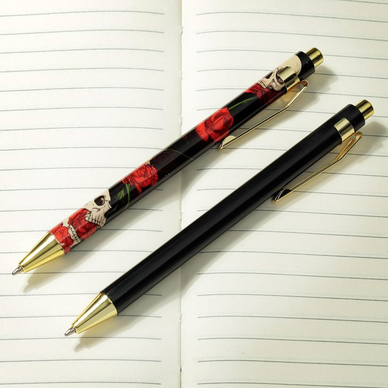 Set pixuri Craniu cu Trandafiri Rosii