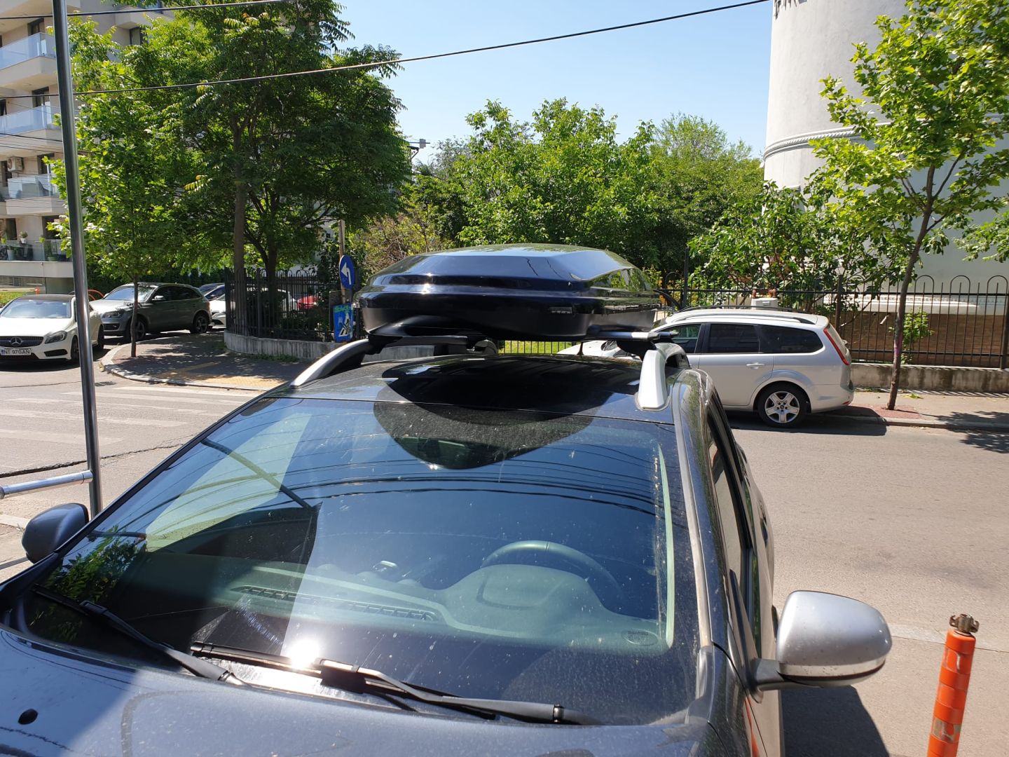 Dacia Duster cutie portbagaj Menabo Diamond