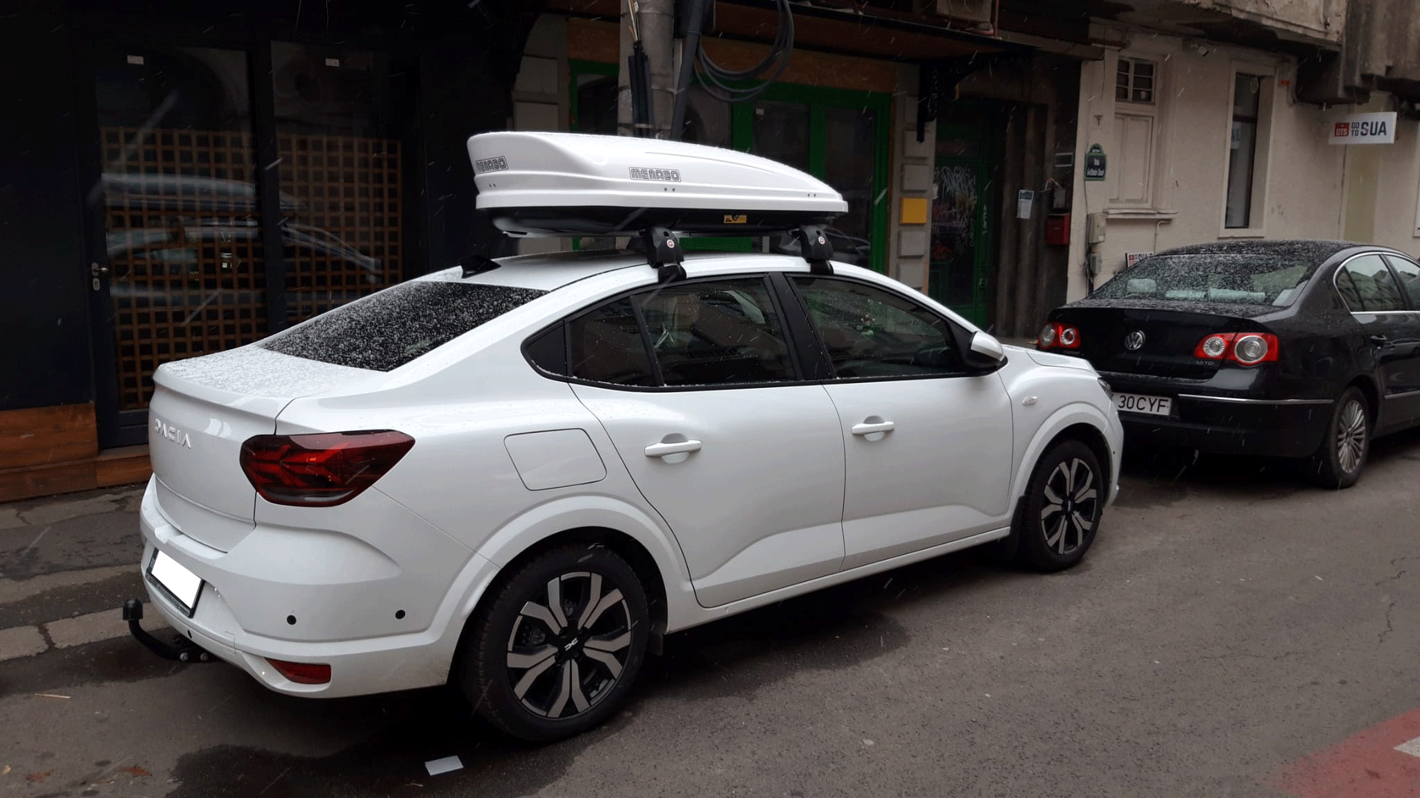 Dacia Logan cutie portbagaj Menabo Mania