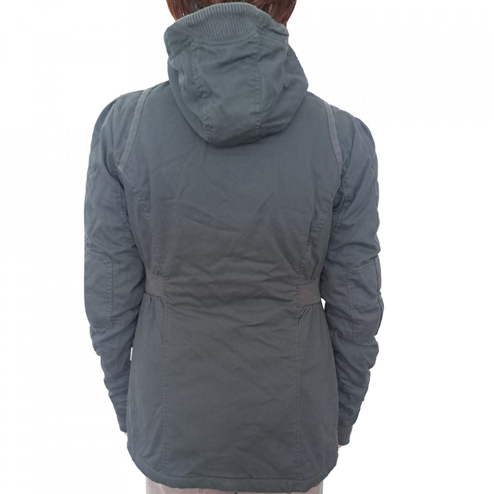 Geaca Fila Parka pentru femei - Produse sport originale - Pantofi sport ...