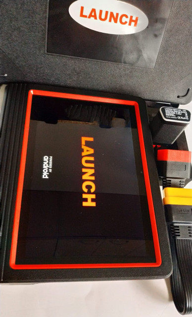 Nou Kit Tester Auto Launch Original Dbscar6 + Tableta noua Launch X431 ...