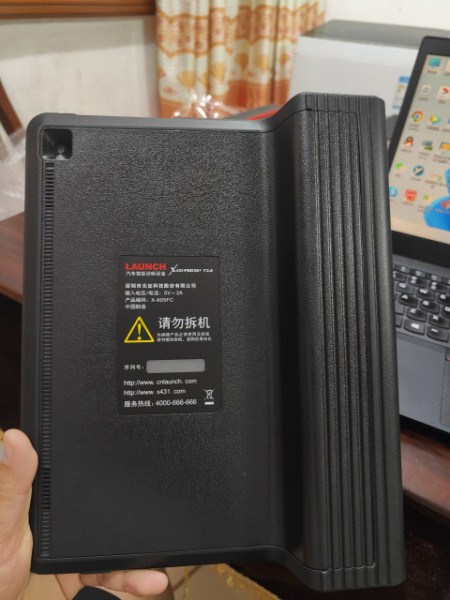 Noua tableta Launch X431 PRO V2.0 ecran 10.1 inch, spatiu conector ...