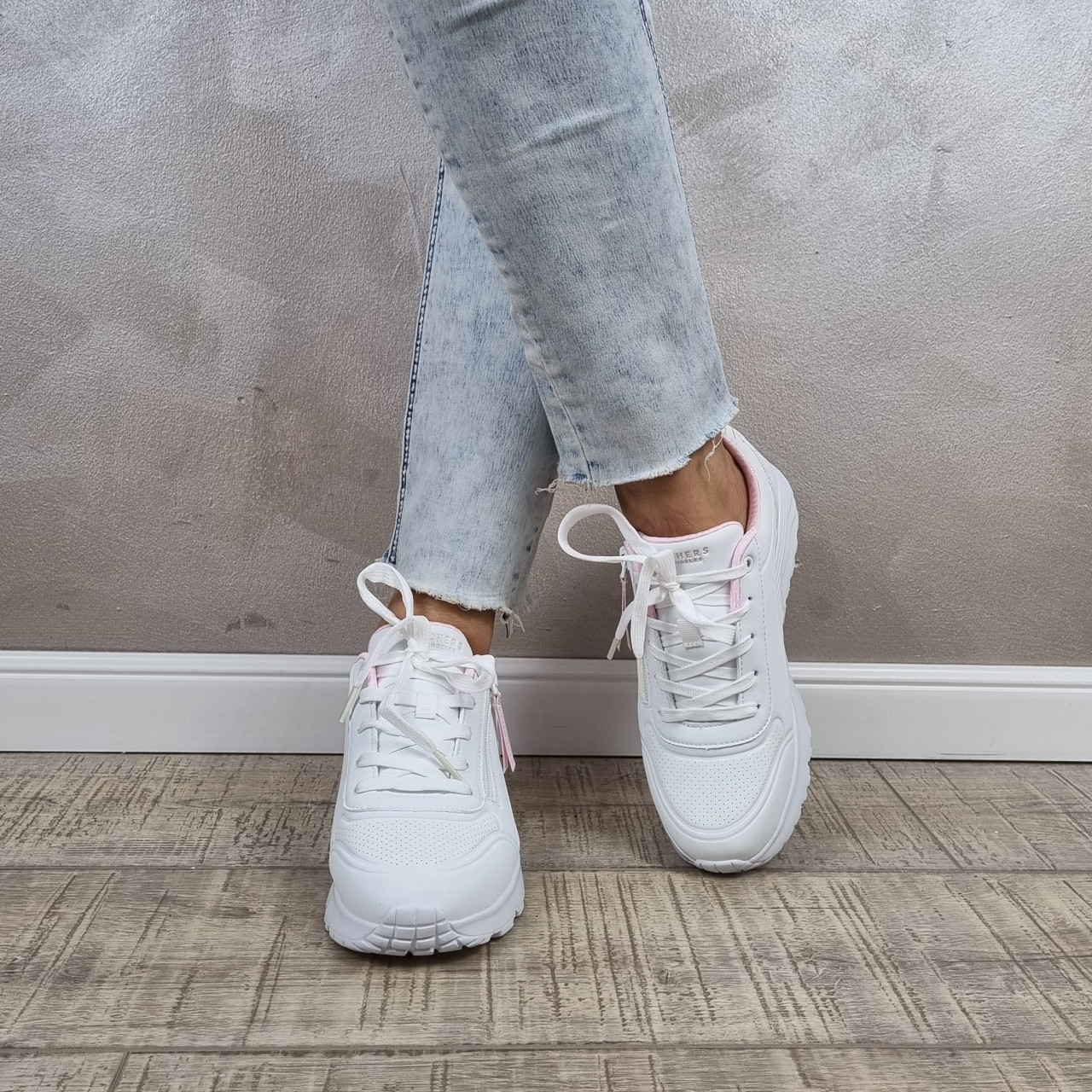 Pantofi dama sport Skechers® Uno Lite - Easy Zip 310387L WHT