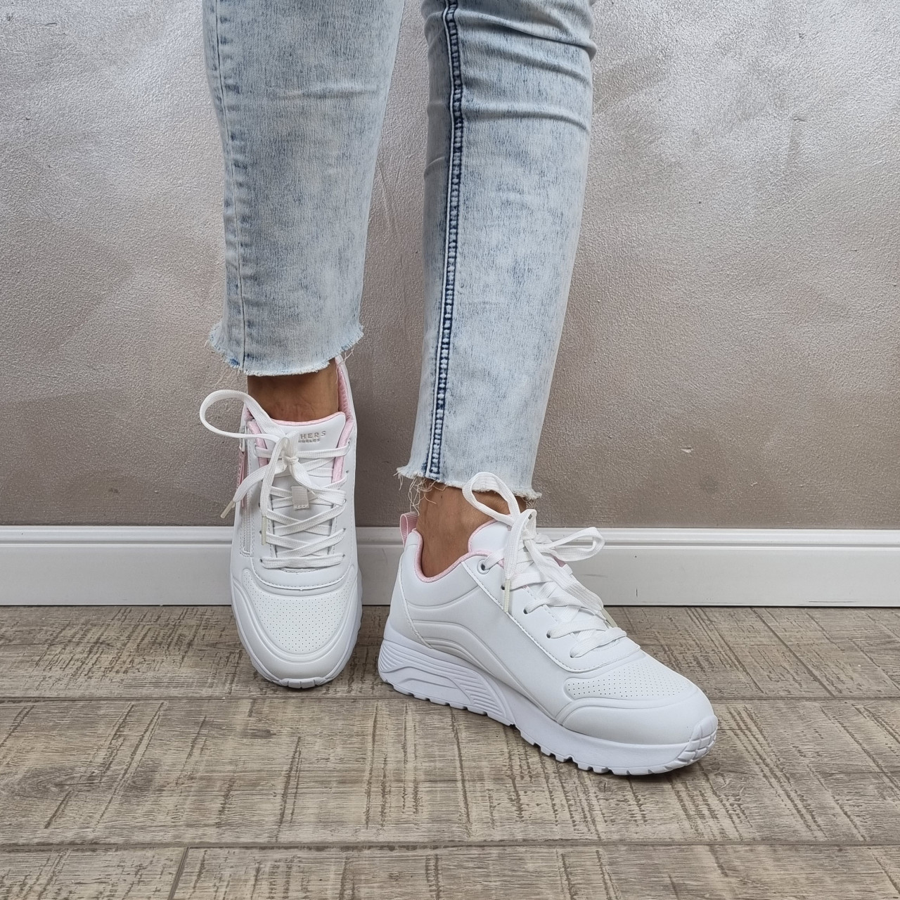 Pantofi dama sport Skechers® Uno Lite - Easy Zip 310387L WHT