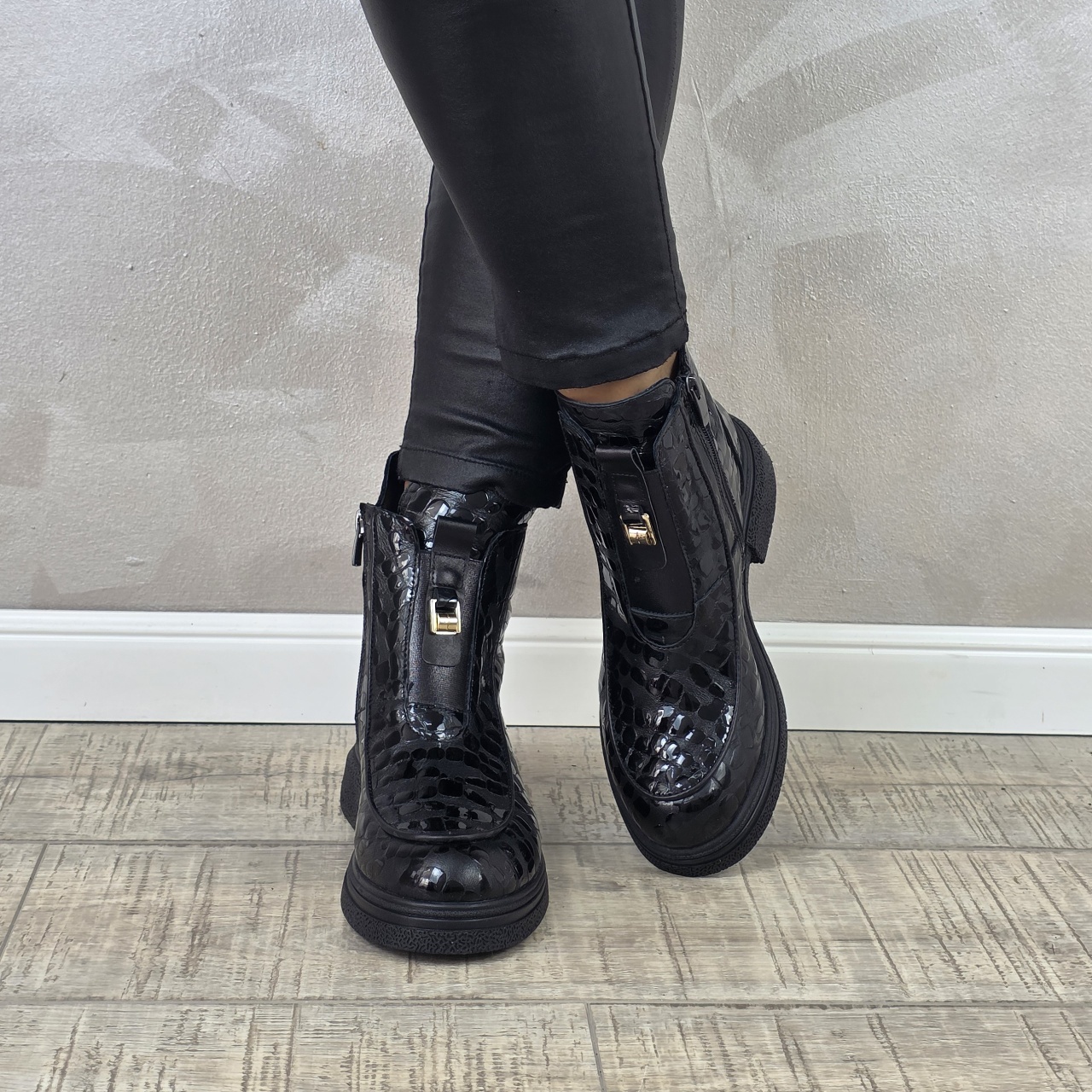 Ghete dama piele naturala MANOS.RO GD2369