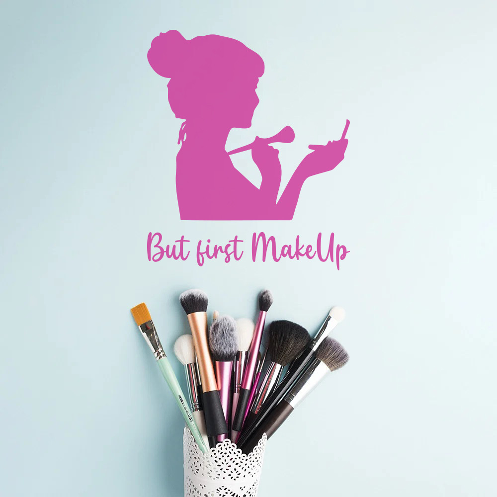 But first makeup (silueta)