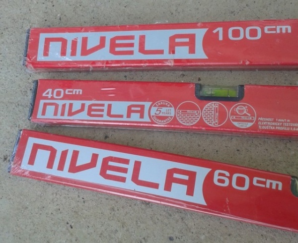 Nivela Slovenia - Profesionalna optička libela 100cm (vaservaga)