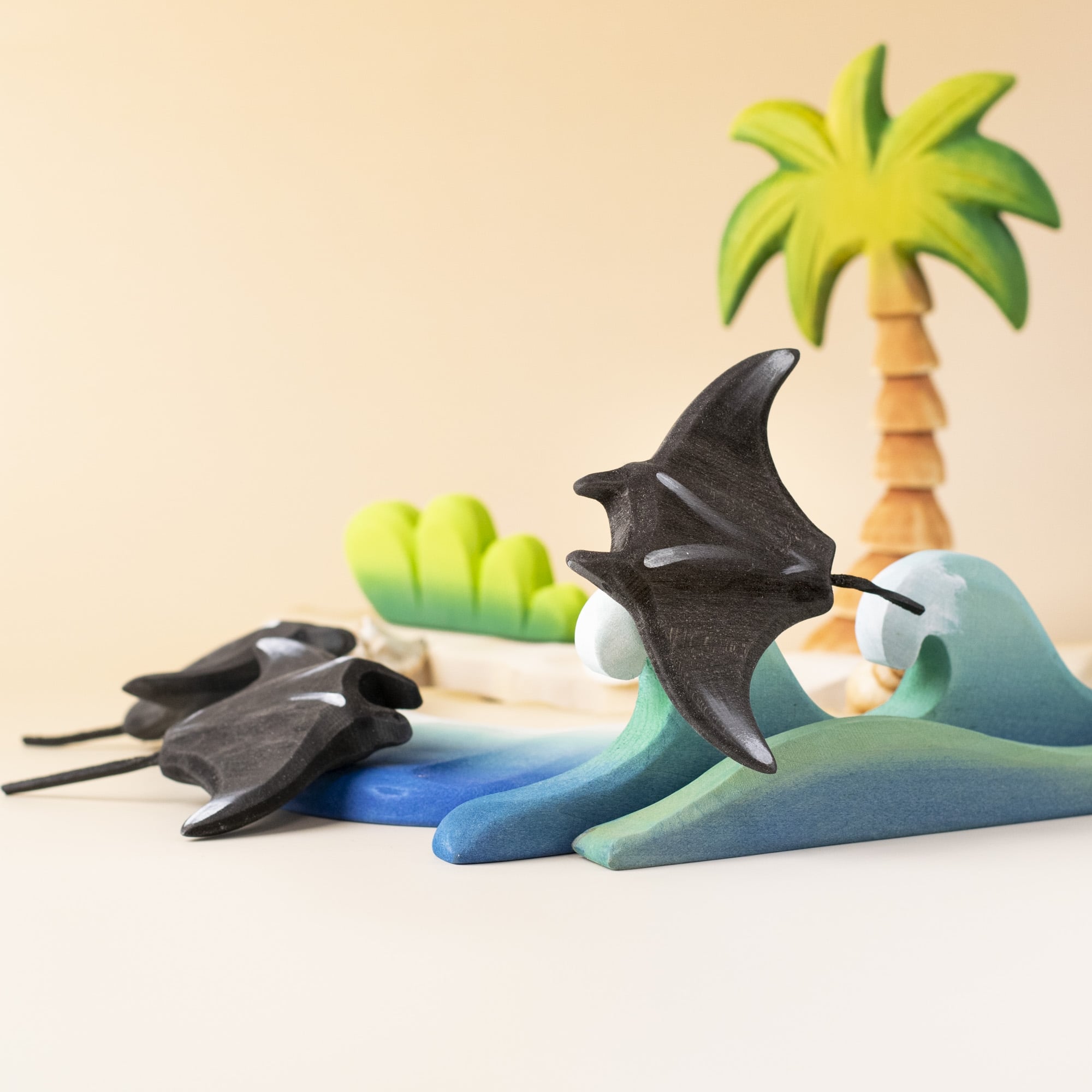 Reef Manta Ray – Wooden Ocean Toy for Montessori Play | Bumbu Toys