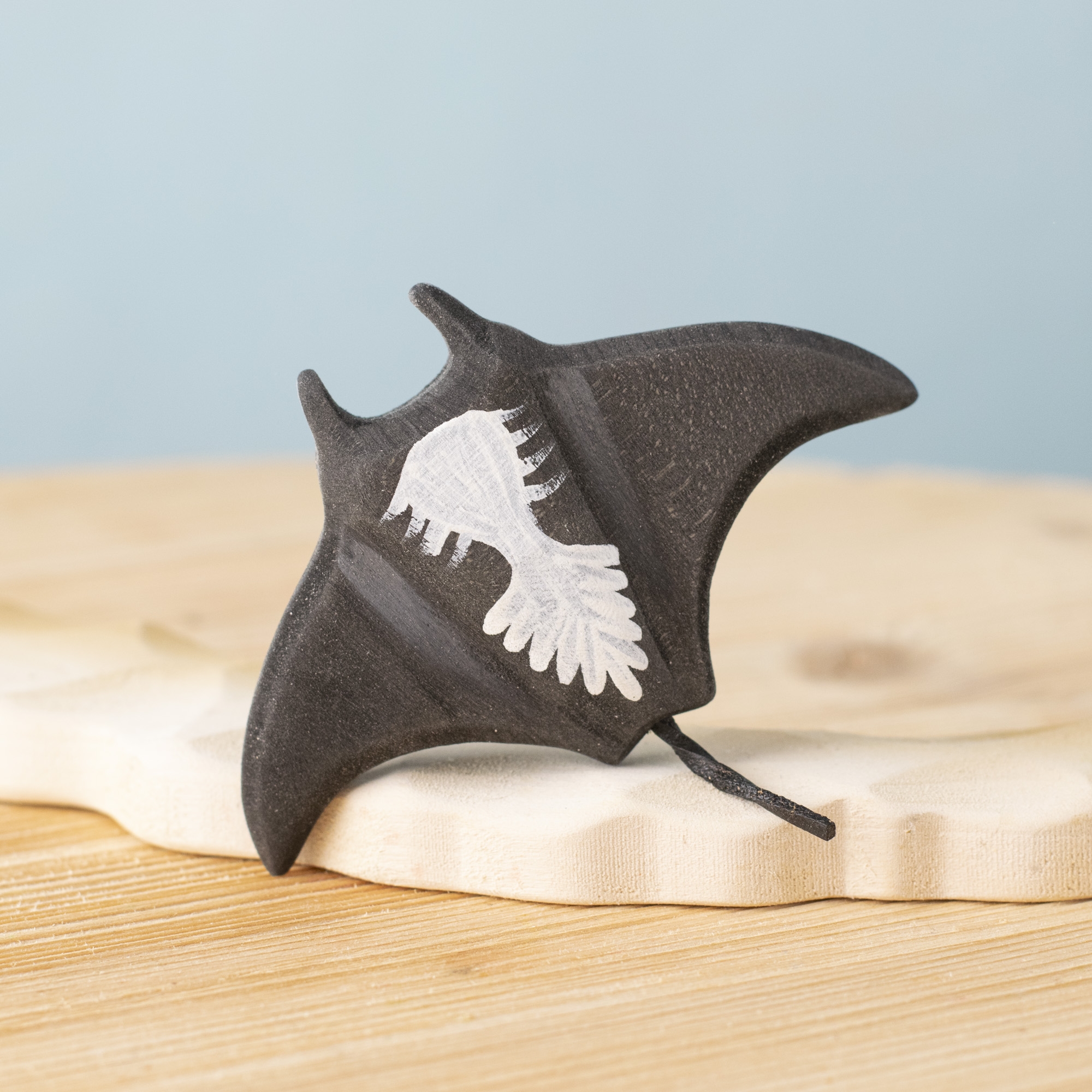 Reef Manta Ray – Wooden Ocean Toy for Montessori Play | Bumbu Toys