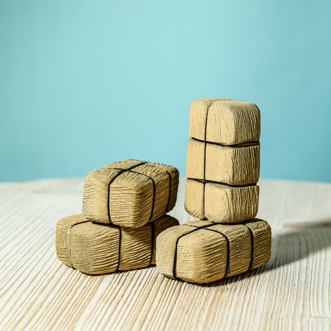 Wooden Straw Bales Toy Set | BumbuToys' Farm Play Collection