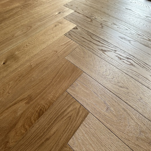 Expert Parchet lemn masiv si stratificat, laminat, deck, rasini.