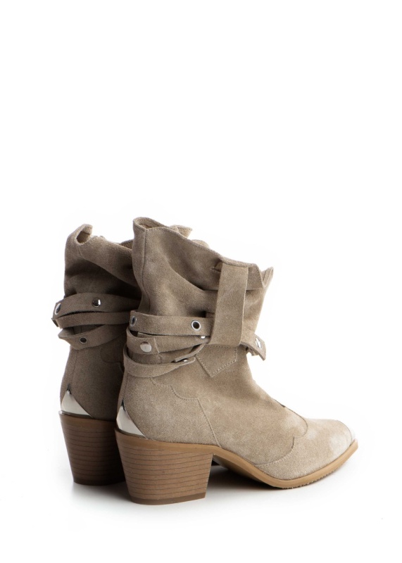 Ciocate Emira Piele Intoarsa cu Accesorii Argintii - Vanilla Days