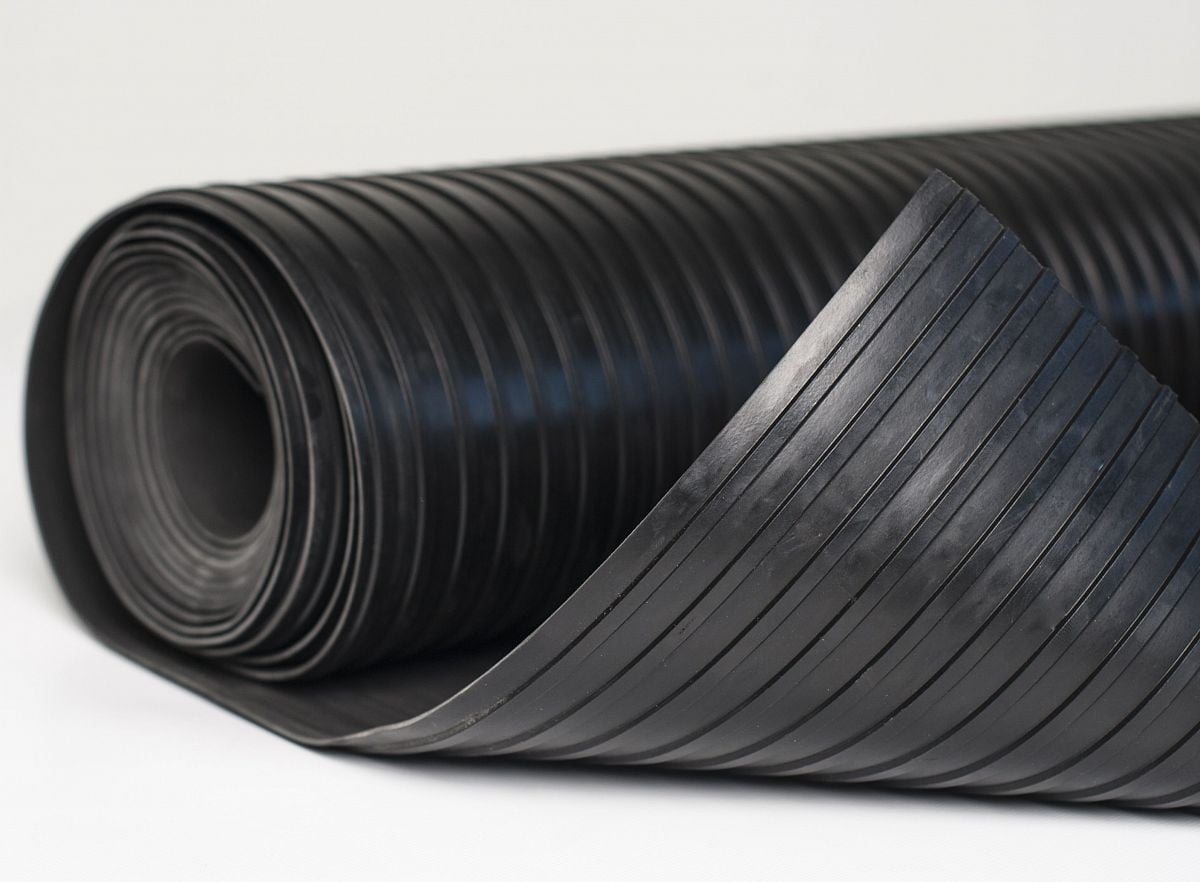 Guma u rolni SBR reljefna ŠIROKA REBRA - 4 mm x 1200 mm