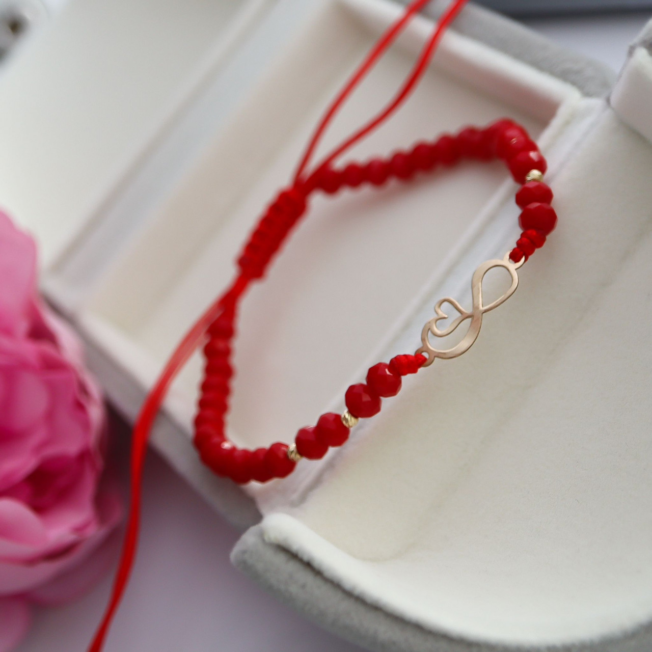 Bratara cu cristale si infinit cu inimioara din aur 14k