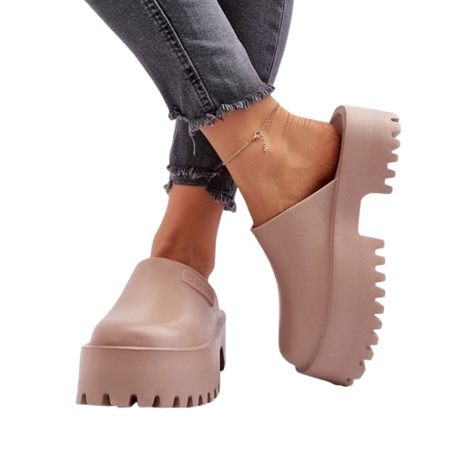 Slapi cu platforma DANIELA Beige