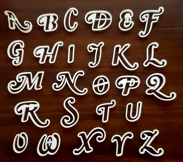 Cutter di 26 Lettere Maiuscole in Corsivo. Stampo Alfabeto Maiuscolo