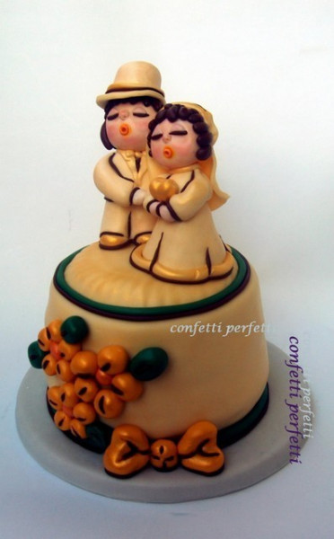 Torta decorata in pasta di zucchero Innamorati