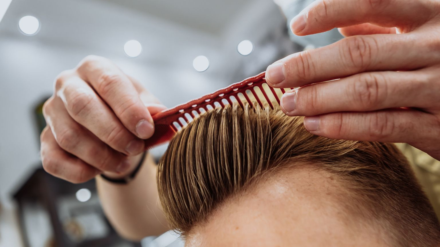 Cum se foloseste corect ceara de par? - ibarber.ro