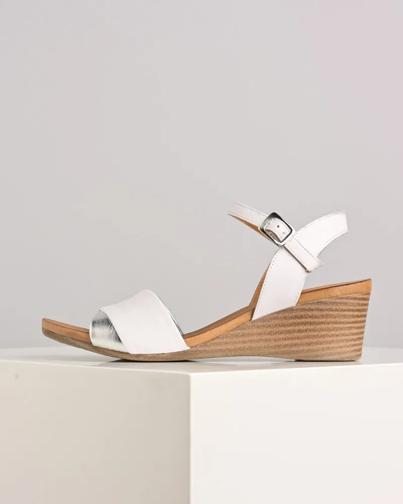 Ženske kožne sandale na platformu 88.1927 bele