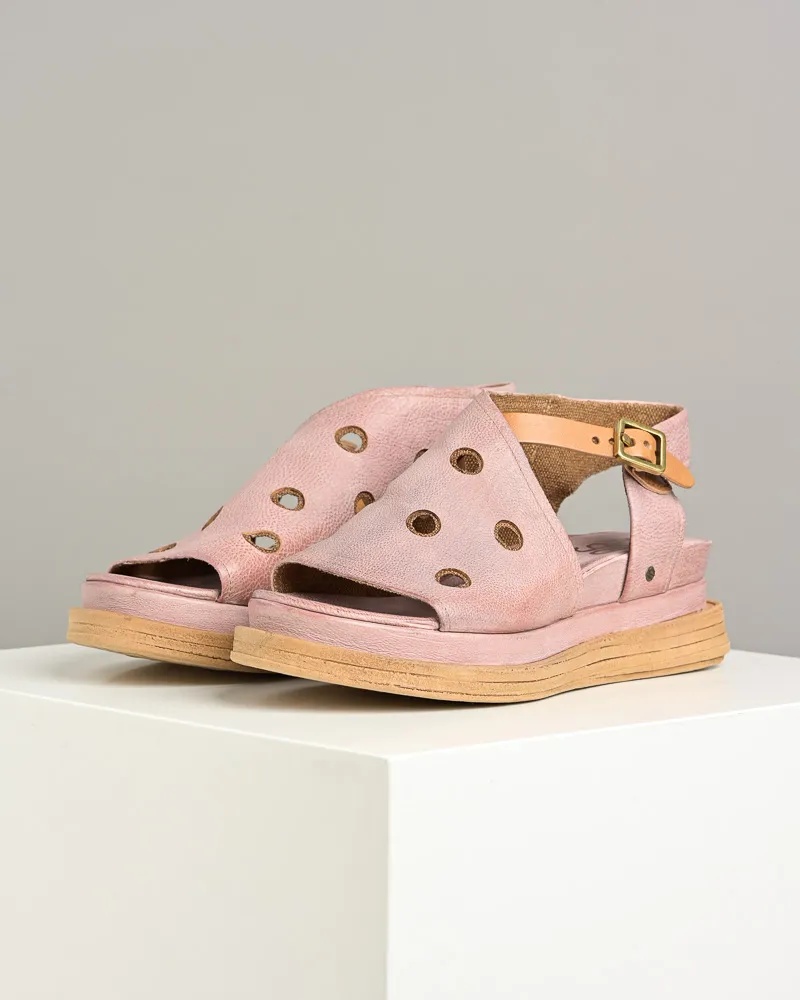 Ženske kožne sandale na platformu A15043 roze