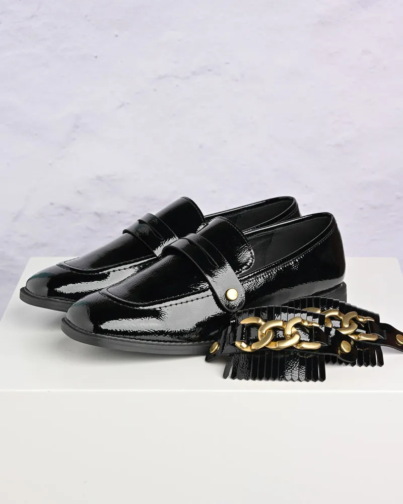 Ženske lakovane ravne cipele C2385 crne