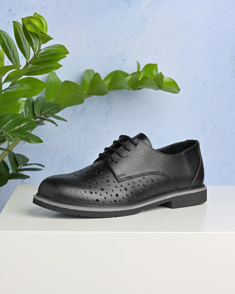 Kožne ravne cipele na pertlanje 3000 crne