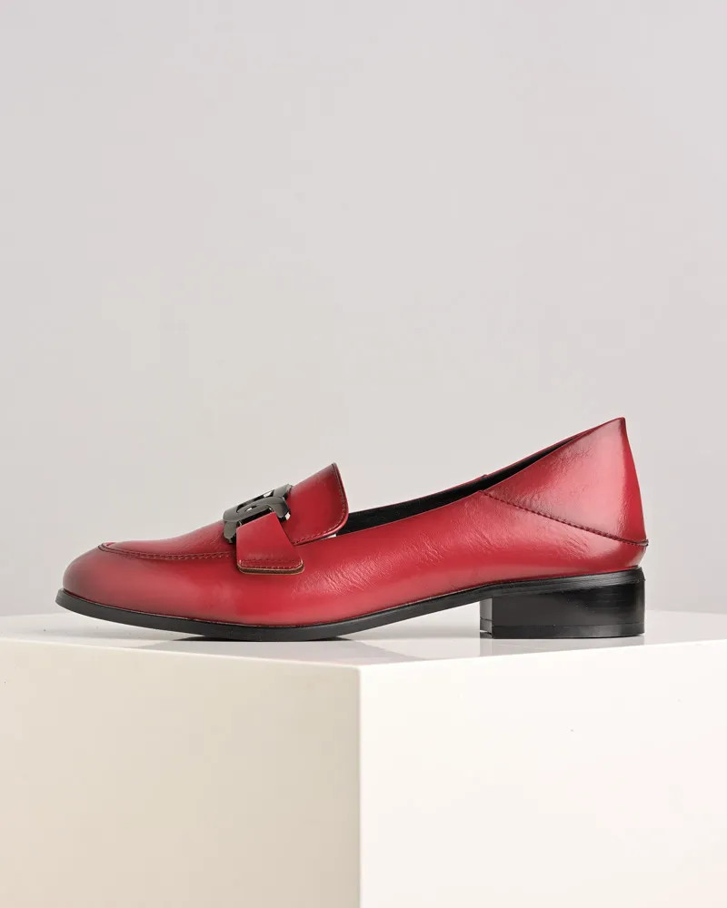 Ženske cipele na malu petu C2345 crvene