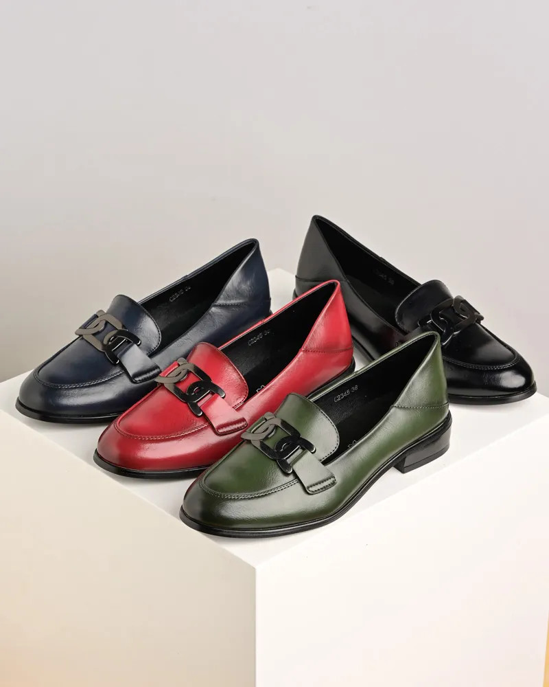 Ženske cipele na malu petu C2345 crvene