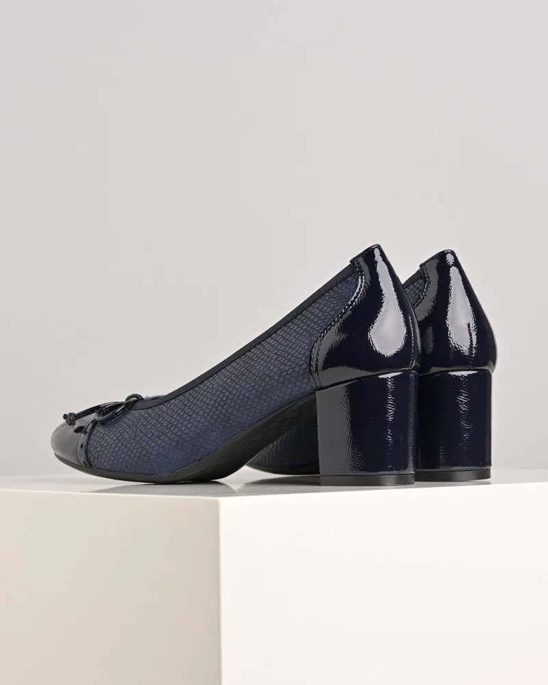 Ženske lakovane cipele na štiklu K6 teget