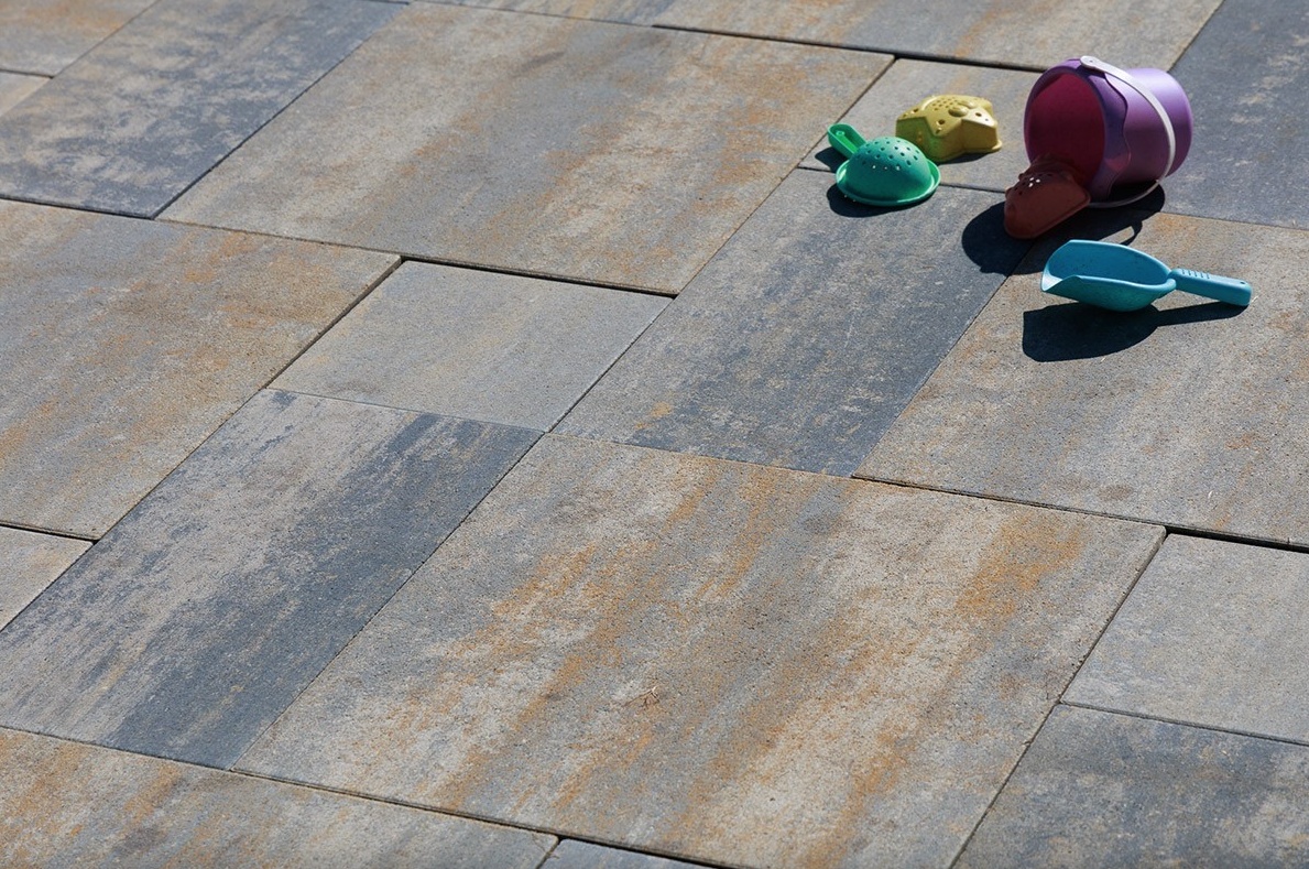 Pavaje pentru curte - dale și pavele pentru curți și alei | UNIMAT