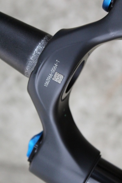 Fox 38 furca suspensie Rhythm E-tuned FLOAT 29inch 180mm Grip