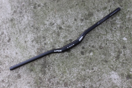 Wake Downhill Riserbar 780mm - Negru