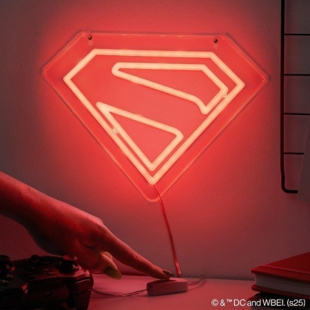 Paladone Superman Wall Mountable led Neon Light ( 070368 ) Kupite na ...