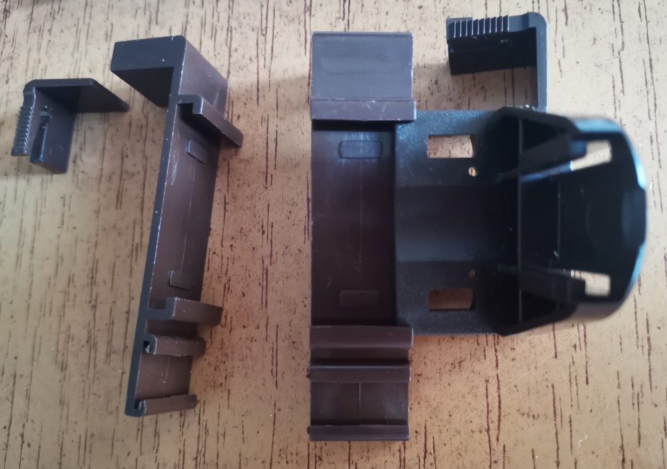 Set cu 2 suport de fixare reglabil cu clemfix pentru rolete zi/noapte ...