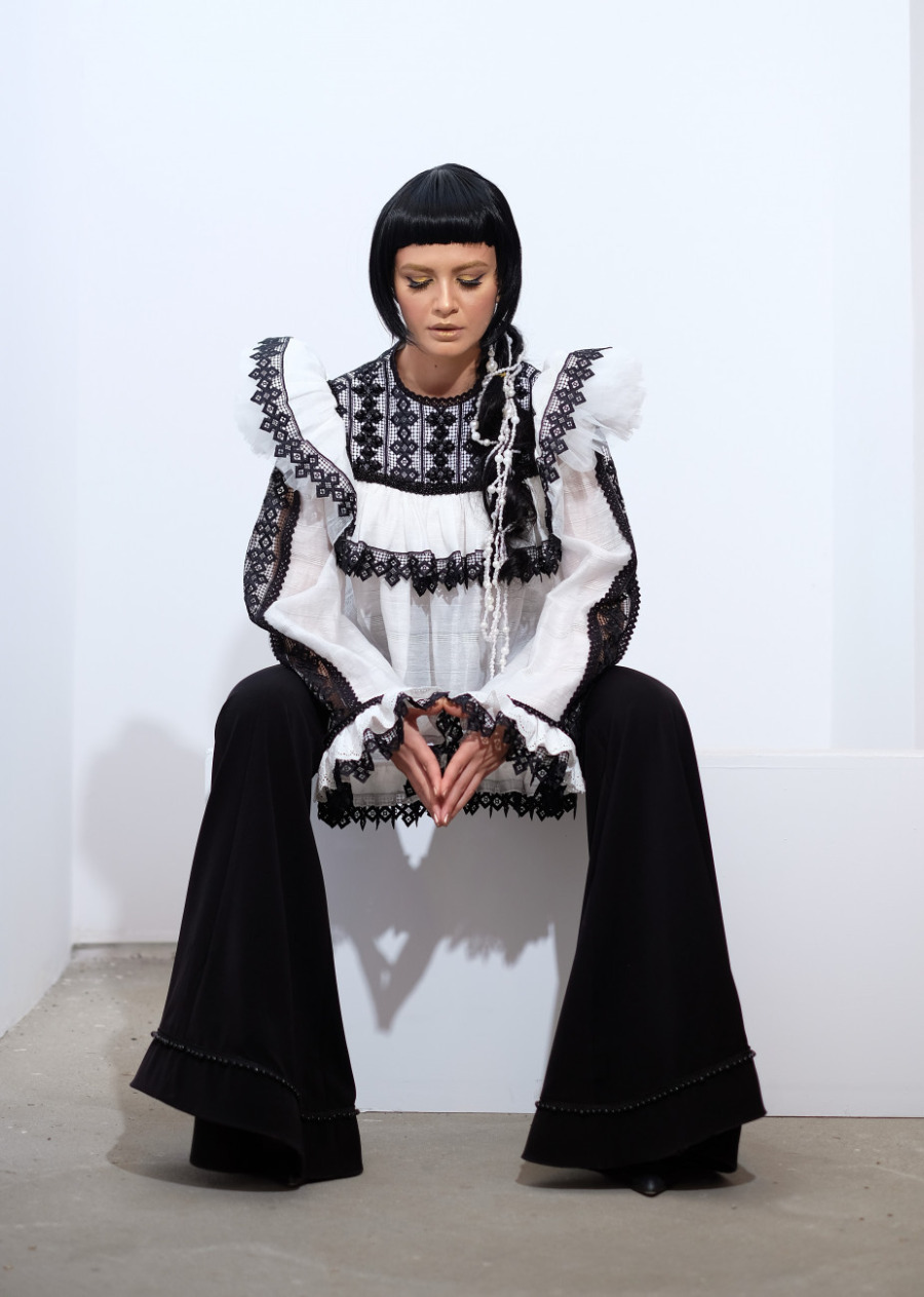 Zestal - Ținute inedite, inspirate din trecut, create pentru viitor