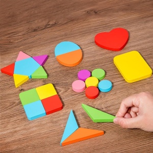 Puzzle 2 in 1 din lemn, forme geometrice colorate si tablita de scris