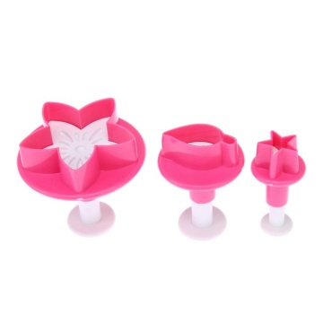 Set 3 decupatoare - Floare , stea si frunza