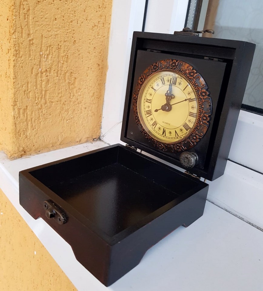 Ceas masa retro cutie lemn