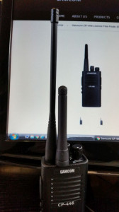 Samcom CP-446D profesionalni voki toki - DOMET preko 15 km na otvorenom