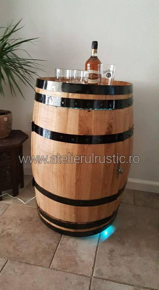 Bar din lemn cu led