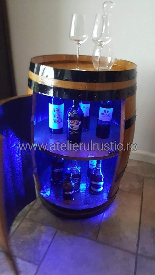 Bar din lemn cu led