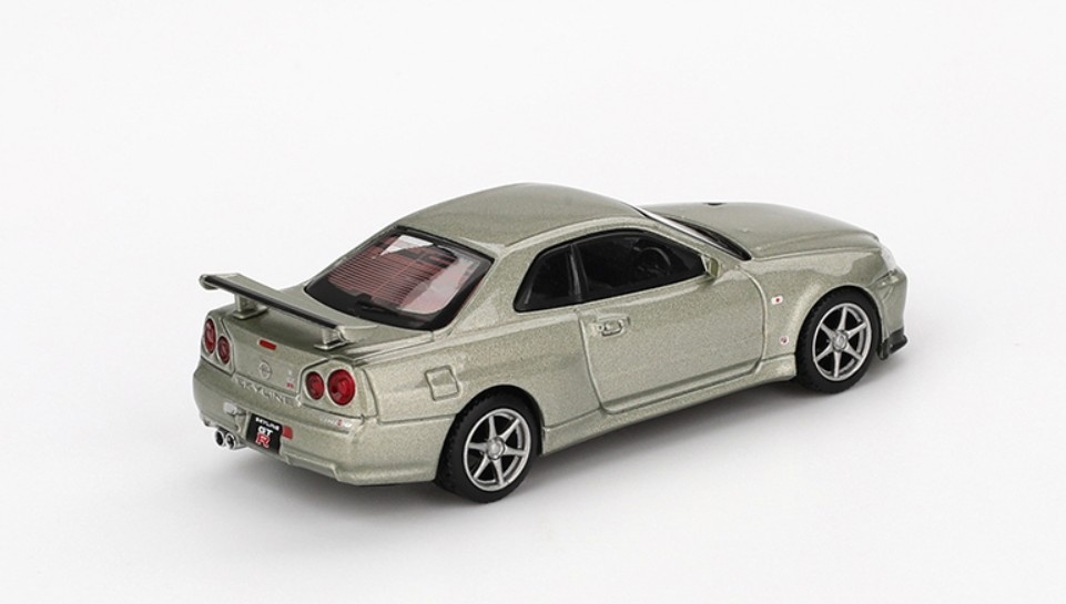 1:64 Nissan Skyline GT-R (R34) V-Spec II Nur Millenium Jade