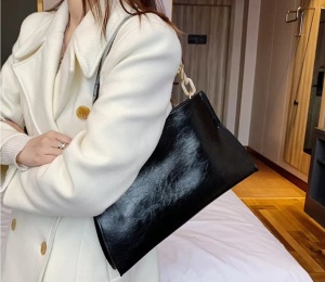 Geanta / poseta neagra, simpla, eleganta, Siera