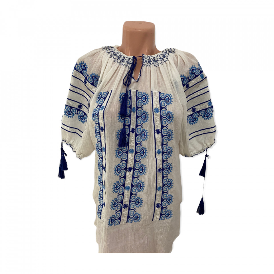 Ie alba cu albastru de dama, panza de in topita