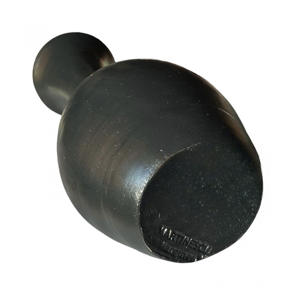 Vaza de lut, silueta, model traditional