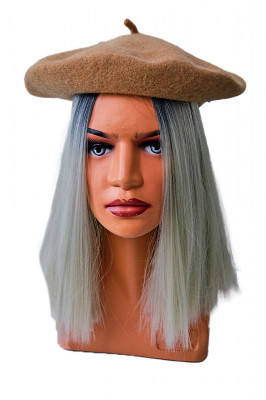 Basca dama French, de tip bereta, Bej