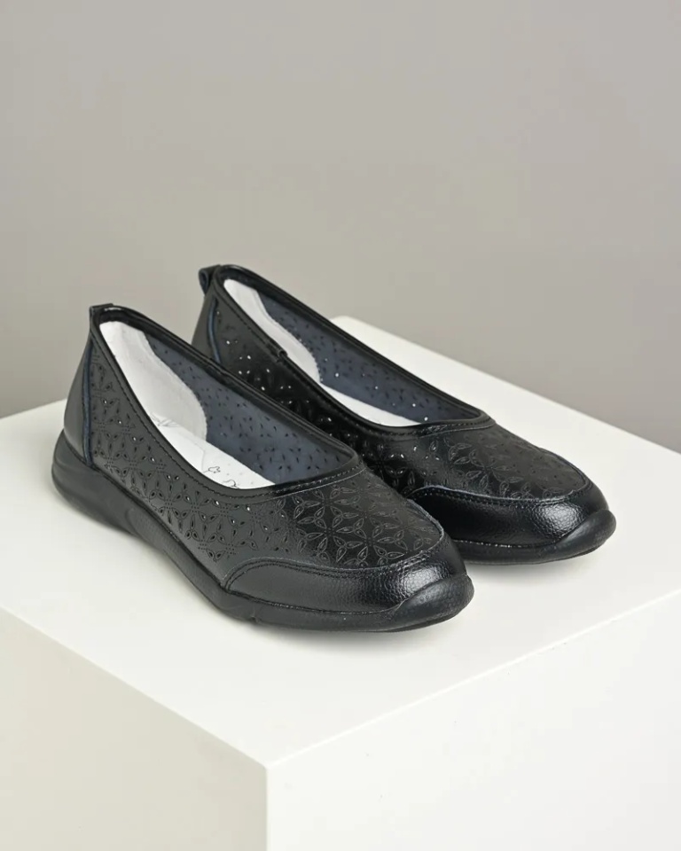 Kožne ženske baletanke 4029 crne