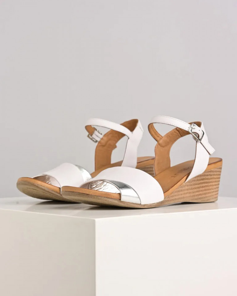 Ženske kožne sandale na platformu 88.1927 bele