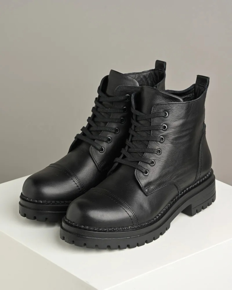 Kožne ženske duboke cipele 81310M71 crne