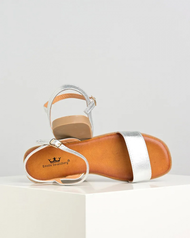 Ženske ravne sandale S2612 srebrne